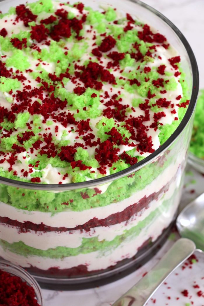 Christmas Trifle Dessert - Bitz & Giggles