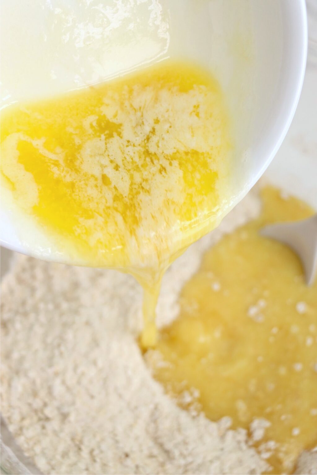 Easy Lemon Crumb Bars - Bitz & Giggles